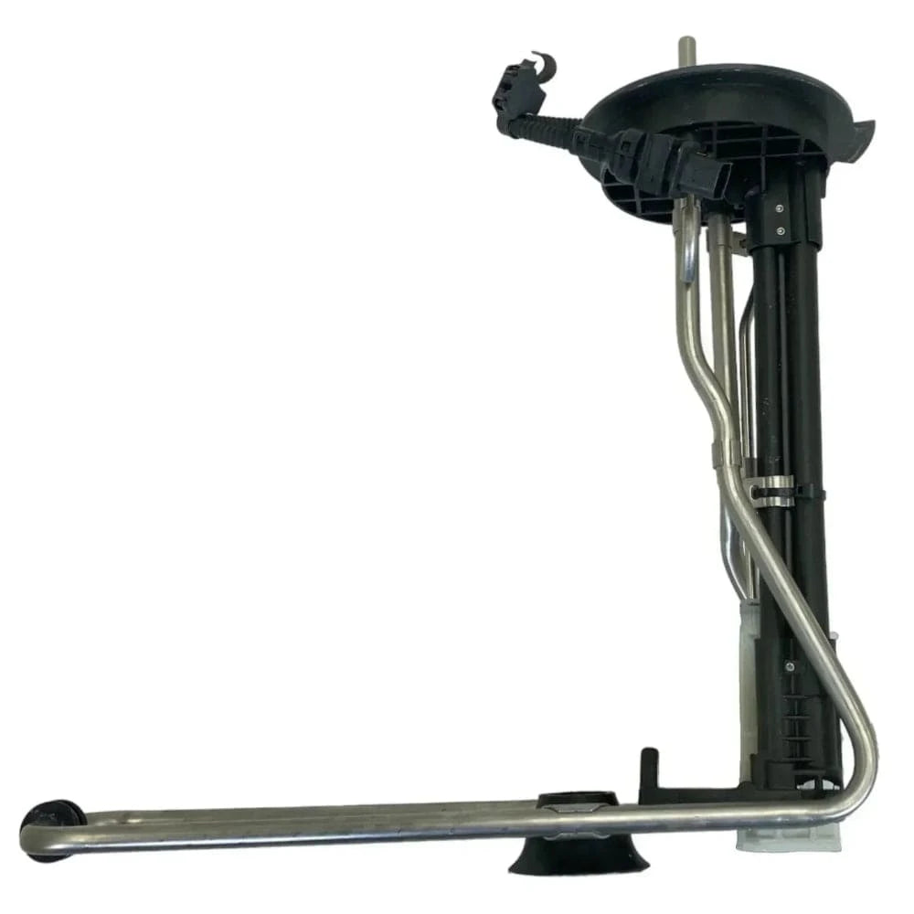 P/N: 04-37614-000 | Genuine Freightliner® DEF Header 10 G