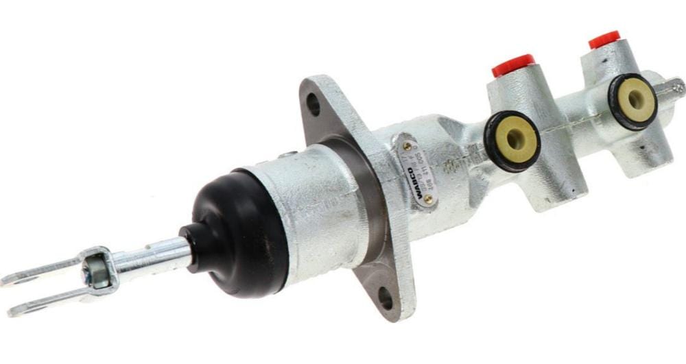 P/№: 2587200C91 | Genuine International® Brake Master Cylinder Kit