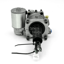 1669578C94 | Genuine International® Brake Booster Cylinder with Motor,