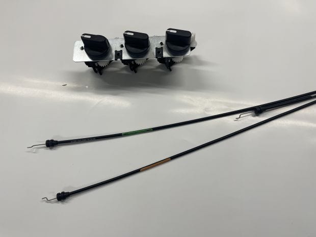 2523938C1 | Genuine Navistar International® Controller, Heater Assembl