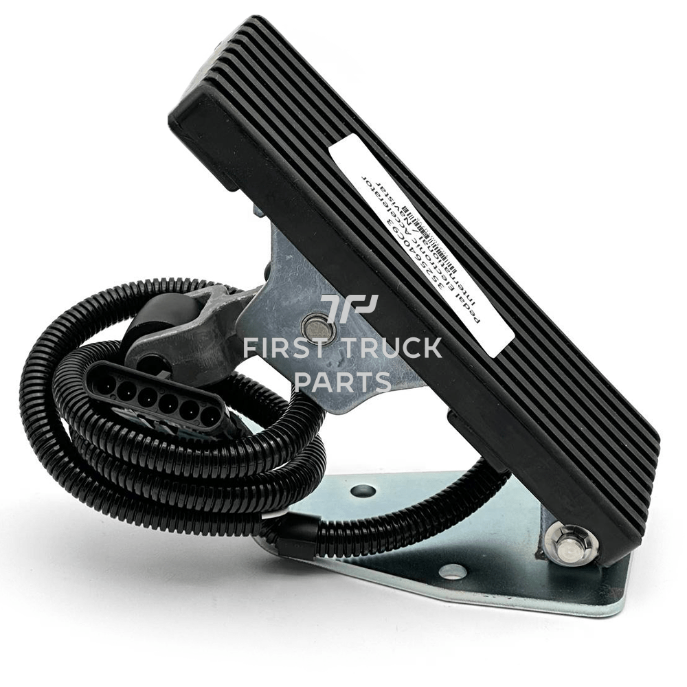 8820360 | Genuine International® Pedal, Electronic Accelerator