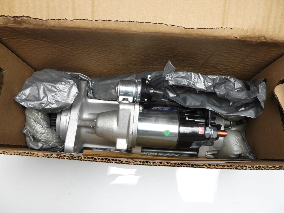 P/N: 8200072 | Genuine Cummins® New Starter Motor 38MT 24V