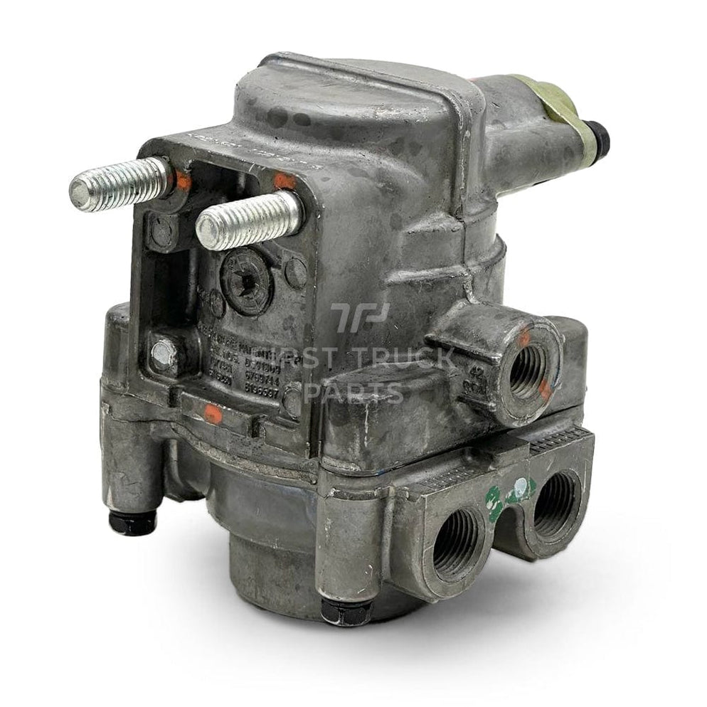 P/N: K021557BXW | Genuine Bendix® Spring Brake Valve SR-7