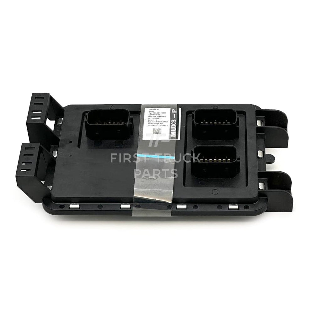 Q21-1077-3-103 | Genuine Paccar® Chassis Control Module MUX3
