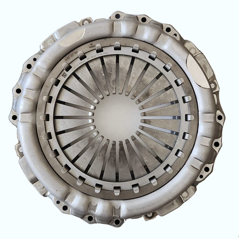 P/N: A0214135000 | Genuine Detroit Diesel® Clutch Kit