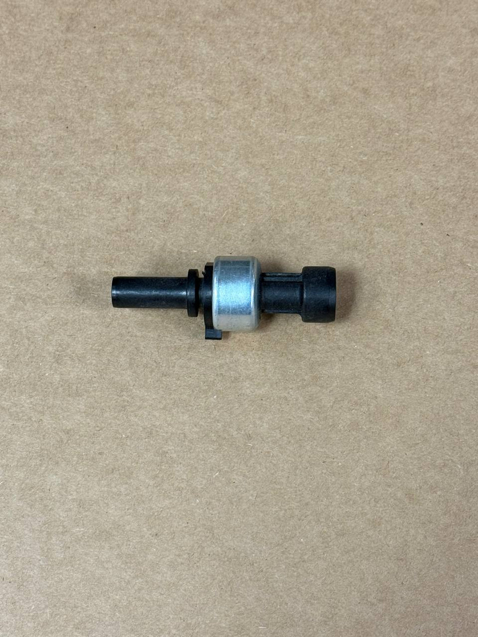 P/N: 2505669C91 | Genuine International® New Air Pressure Sensor