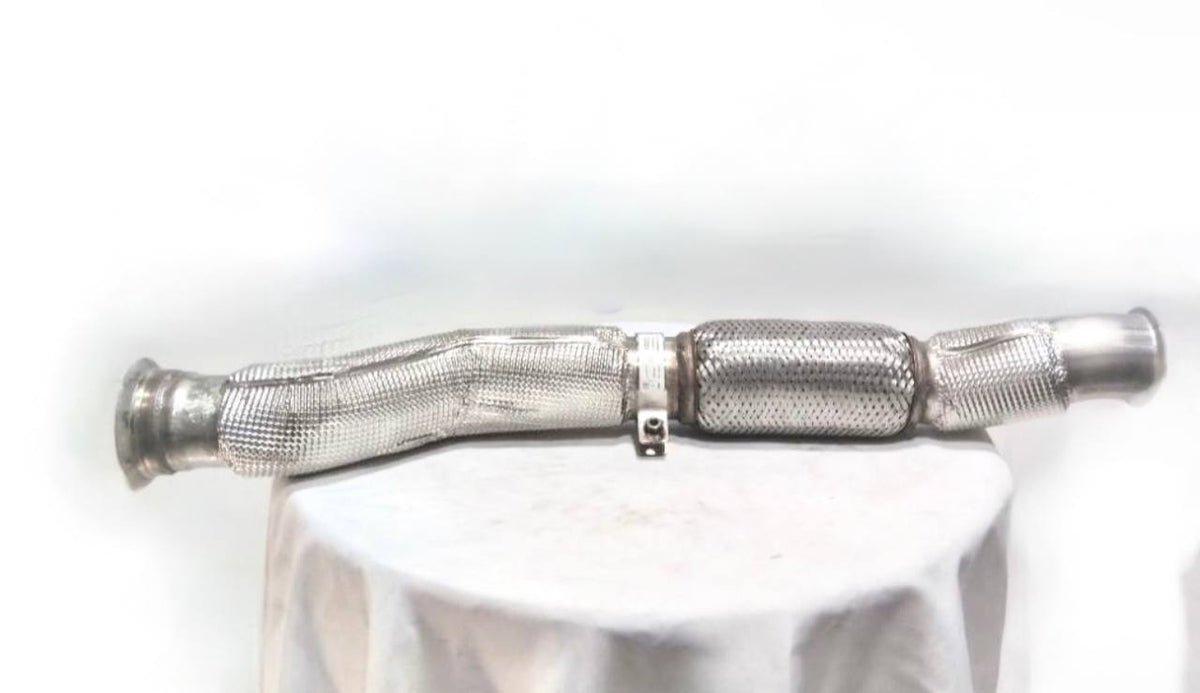 P/N: 4040580C3 | Genuine International® Pipe Turbocharger Assembly