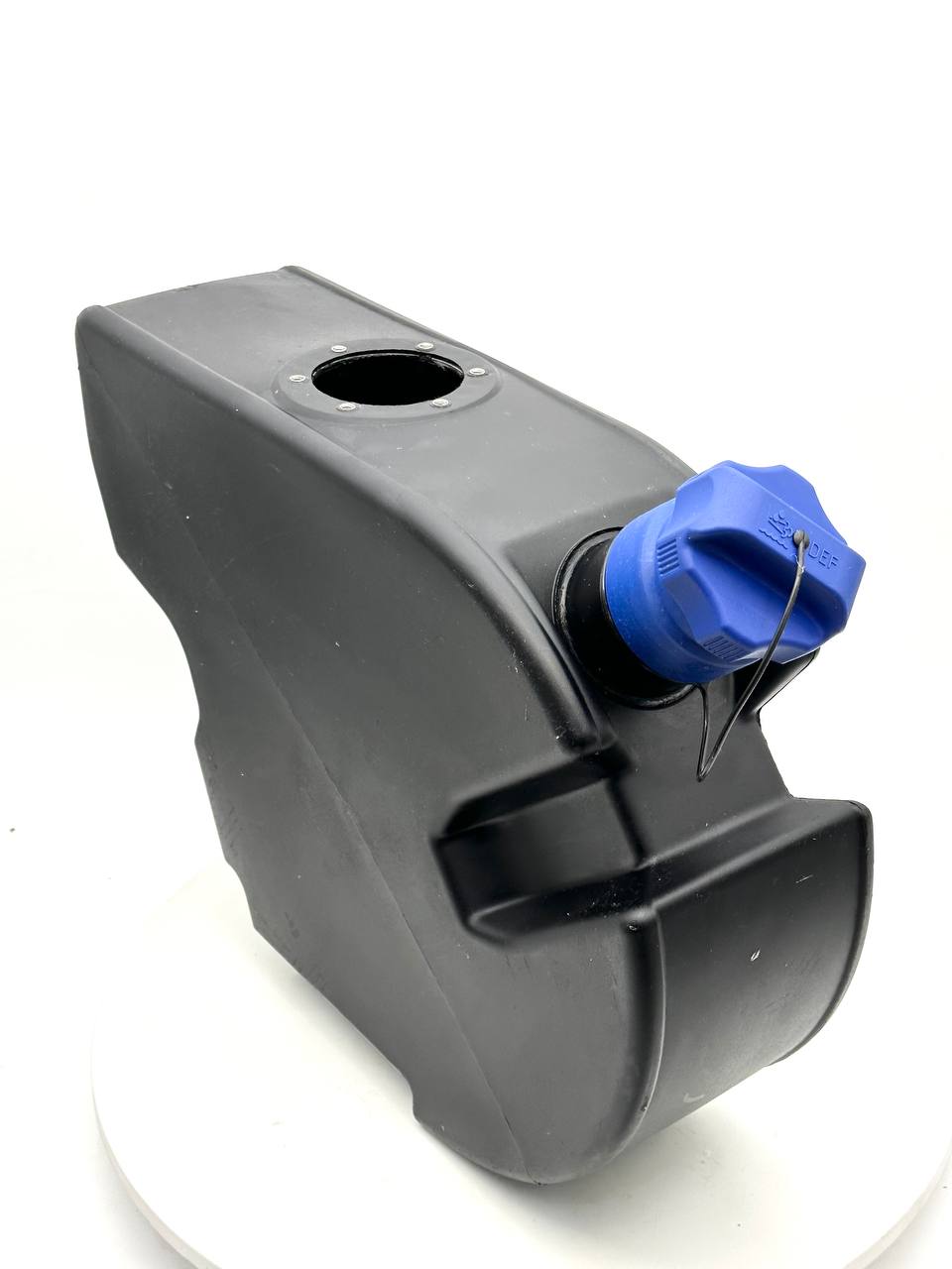 4157848C91 | Genuine International® Def Tank 7 Gal ATM