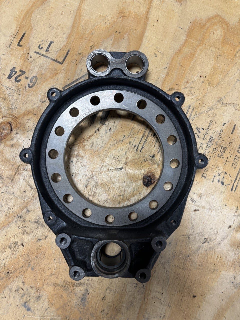 Part N: 4211Z3406 | Genuine Meritor® Rear Brake Spider