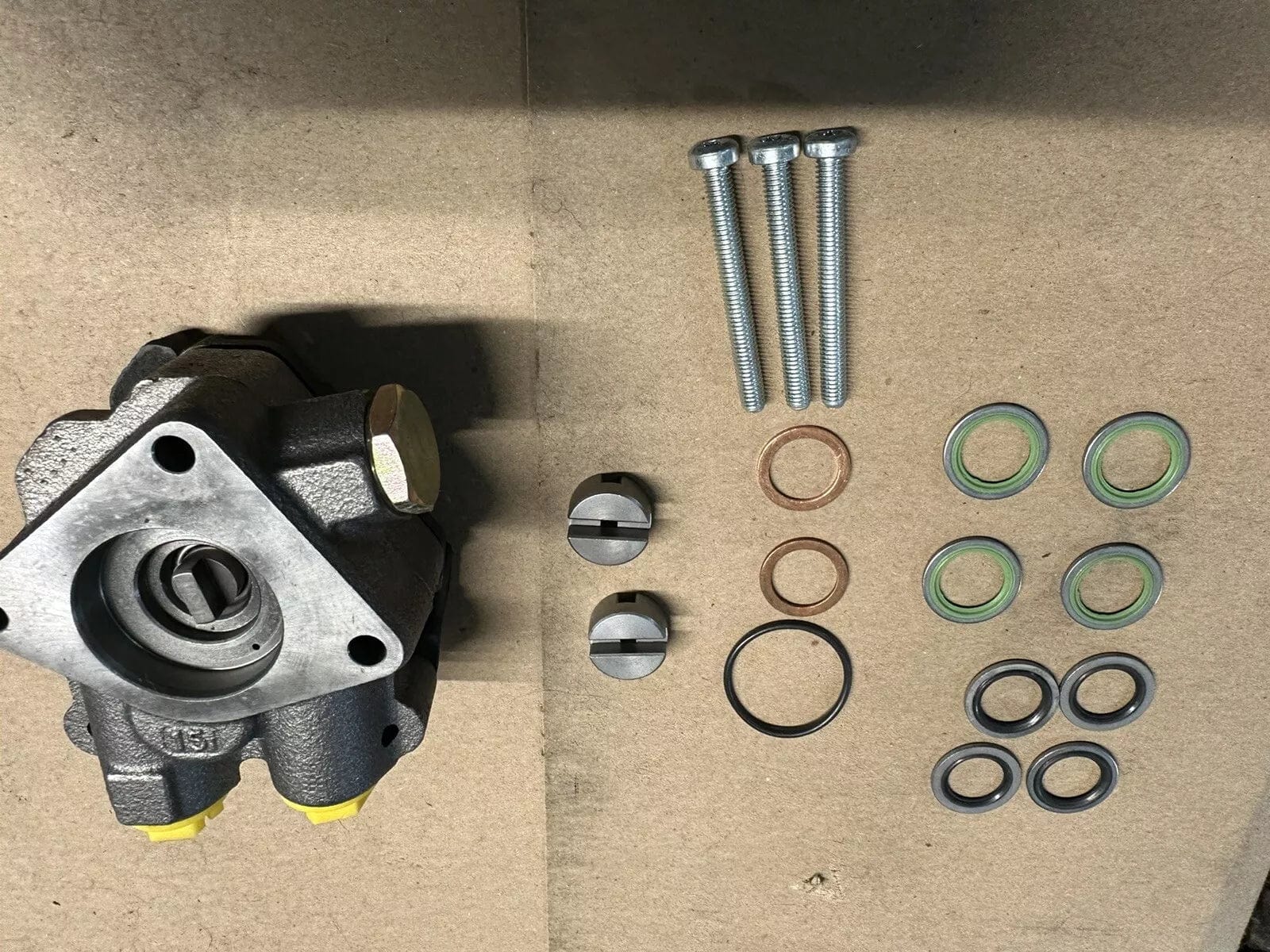 20997341 | Genuine Volvo® Head Fuel Pump for Volvo/Mack