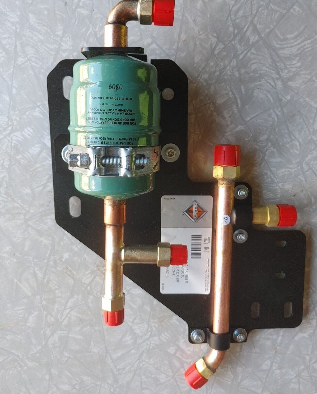 P/N: 1680524C1 Genuine International® Muffler Exhaust